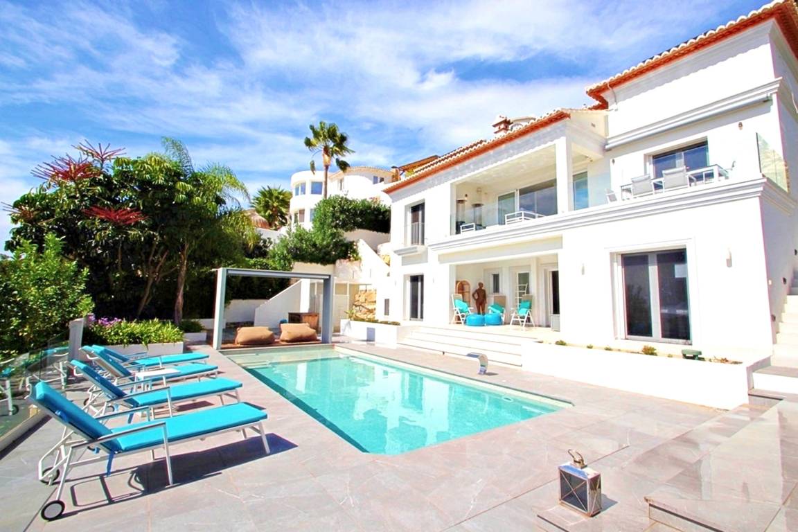 280 M² Villa ∙ 4 Slaapkamers ∙ 8 Gasten - Gata de Gorgos