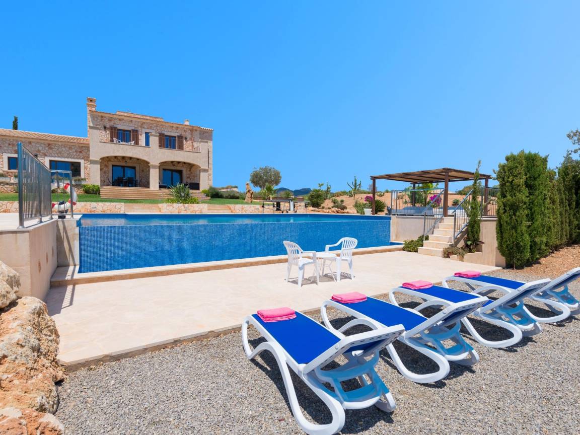 585 M² Villa ∙ 4 Schlafzimmer ∙ 8 Gäste - Cala d’Or