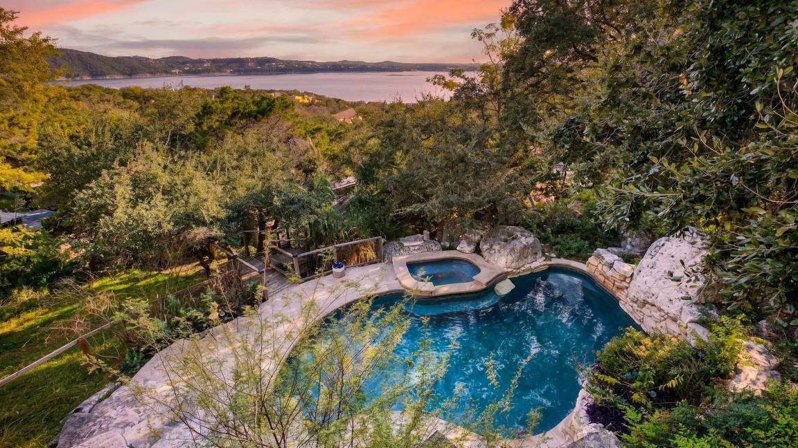 193 M² Talo ∙ 4 Makuuhuonetta ∙ 10 Vierasta - Austin