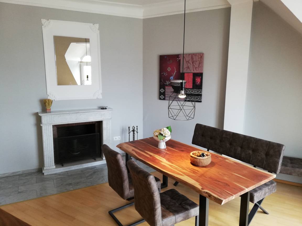 100 M² Ferienwohnung ∙ 1 Schlafzimmer ∙ 2 Gäste - Koblenz