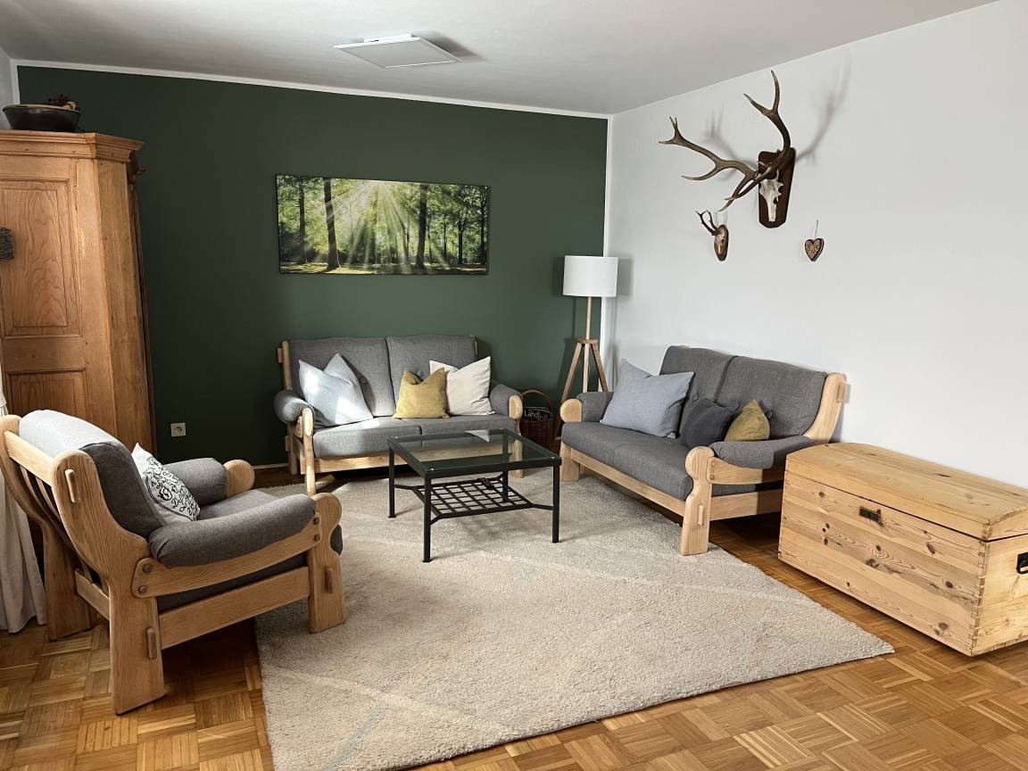 120 M² Ferienwohnung ∙ 3 Schlafzimmer ∙ 5 Gäste - Teisendorf