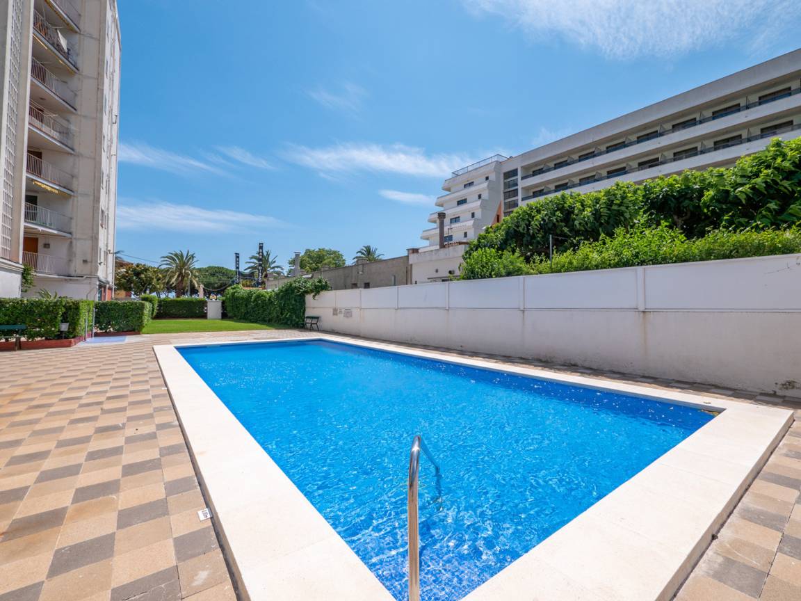 60 M² Apartamento ∙ 3 Habitaciones ∙ 3 Huéspedes - Malgrat de Mar