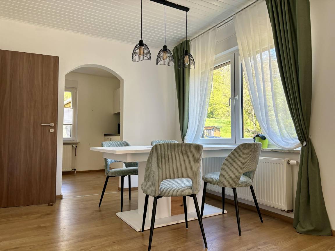 75 M² Ferienwohnung ∙ 1 Schlafzimmer ∙ 2 Gäste - Mayen