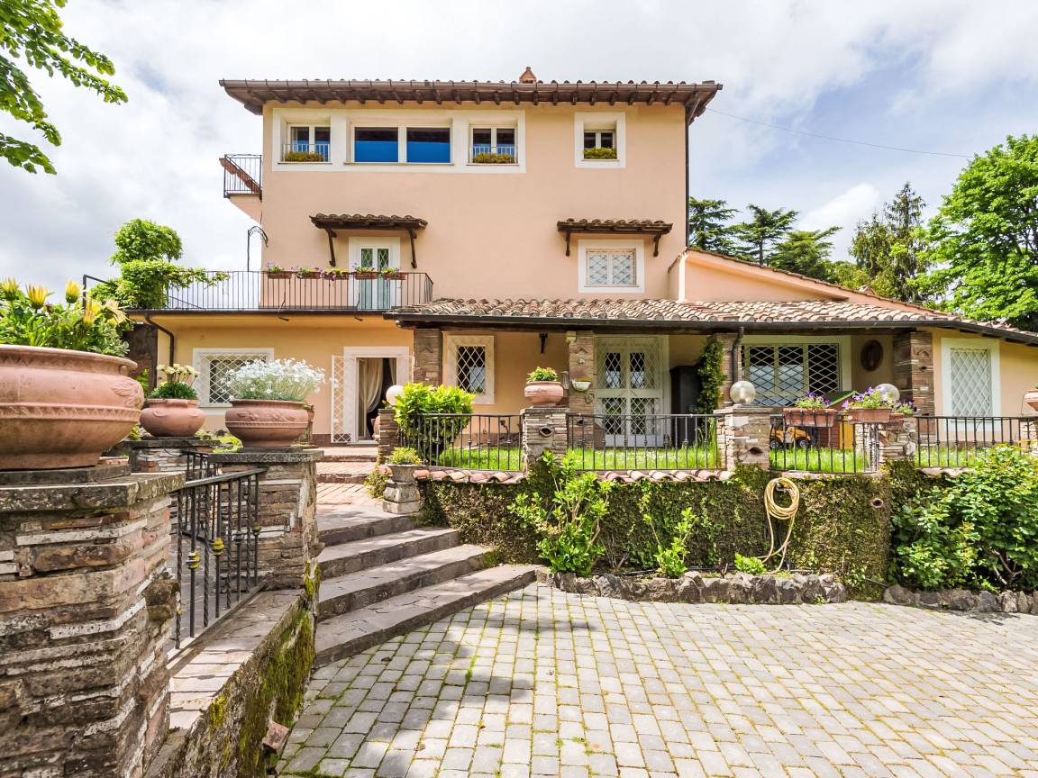 420 M² House ∙ 4 Bedrooms ∙ 9 Guests - Marino
