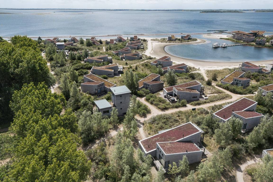 130 M² Huis ∙ 4 Slaapkamers ∙ 8 Gasten - Ouddorp