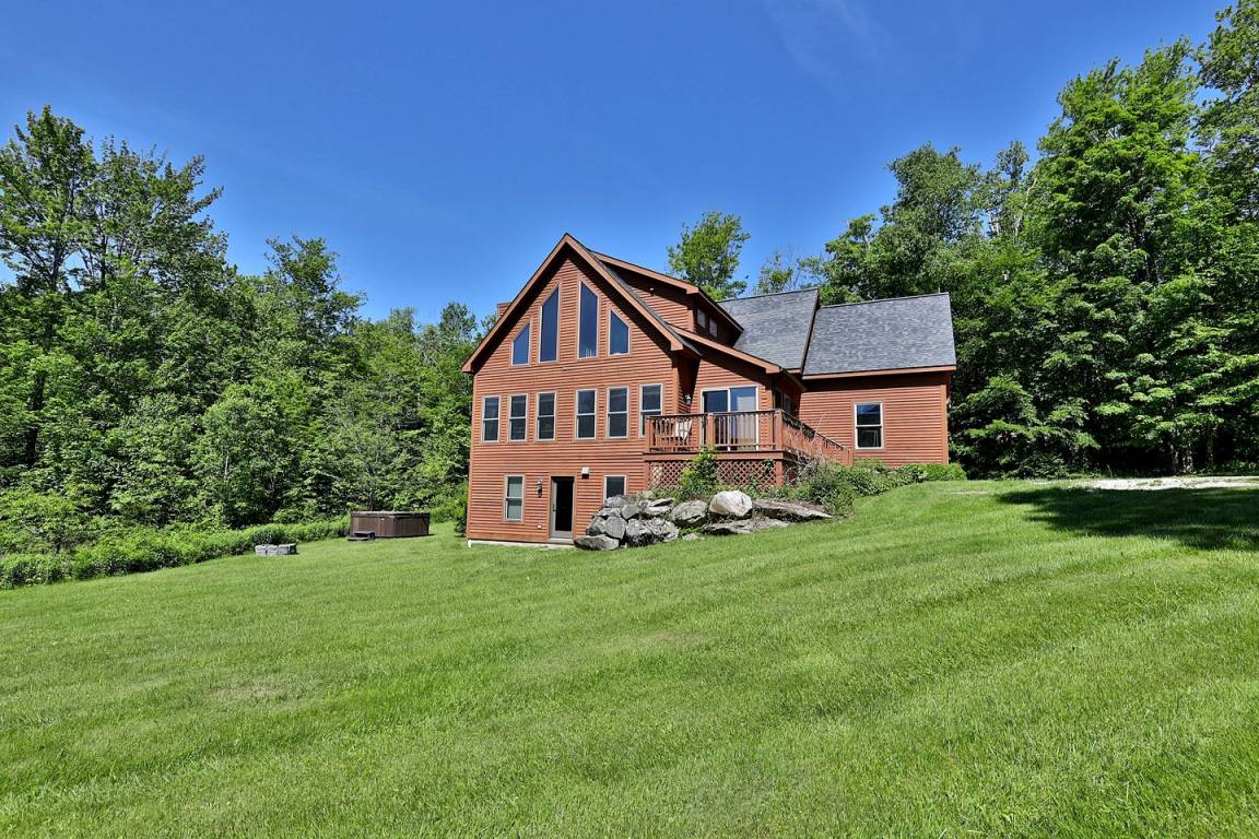 House ∙ 3 Bedrooms ∙ 8 Guests - Rutland, VT