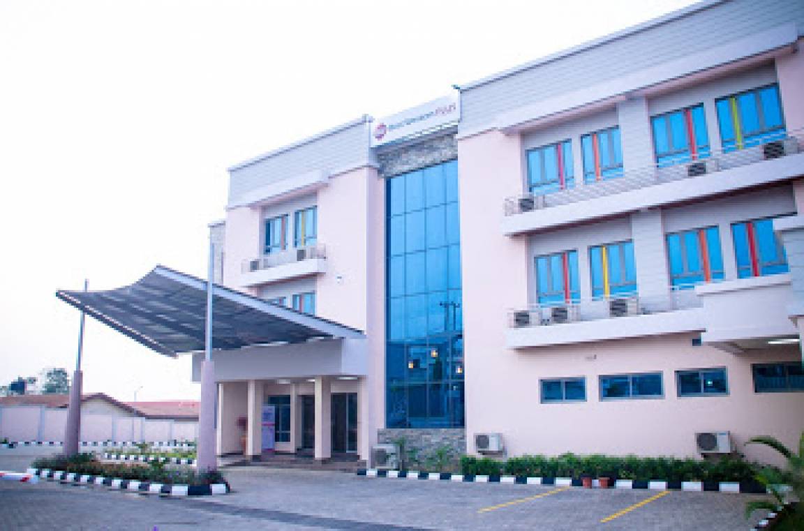42 M² Privé Kamer ∙ 1 Slaapkamer ∙ 2 Gasten - Ibadan