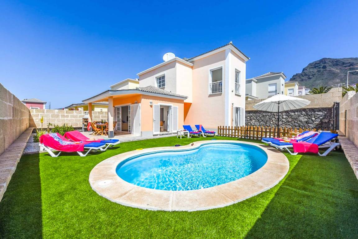 Villa ∙ 3 Bedrooms ∙ 6 Guests - Costa Adeje