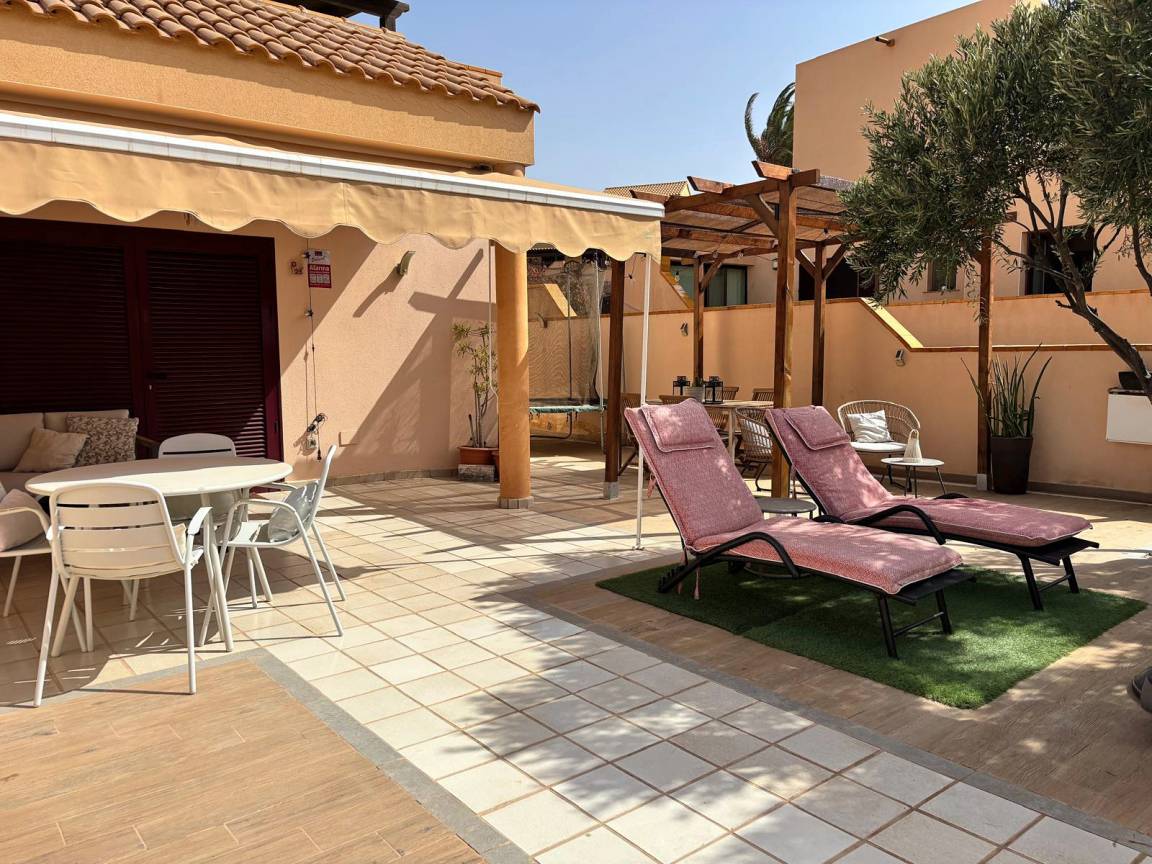 69 M² Apartamento ∙ 2 Habitaciones ∙ 4 Huéspedes - Costa Calma