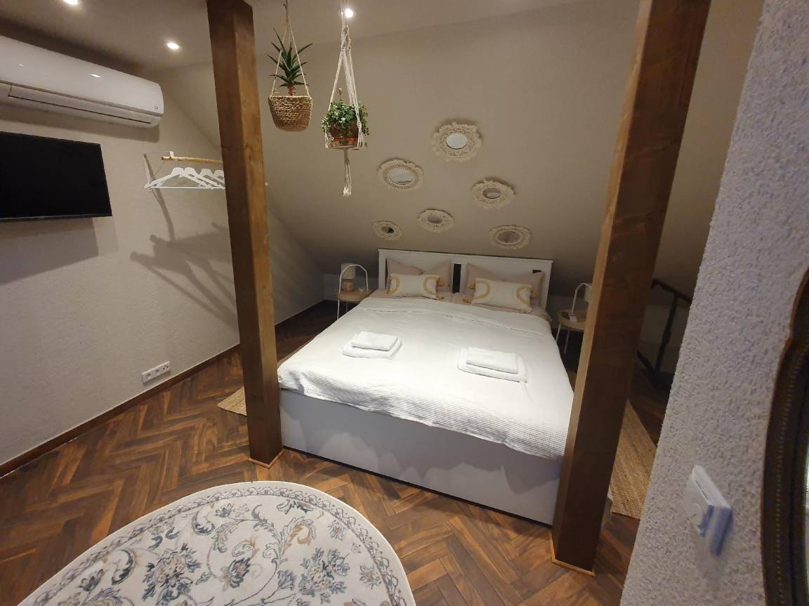 130 M² Ferienhaus ∙ 2 Schlafzimmer ∙ 4 Gäste - Luckau