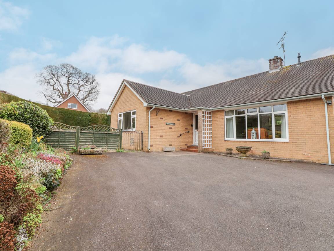 Cottage ∙ 2 Bedrooms ∙ 4 Guests - Church Stretton