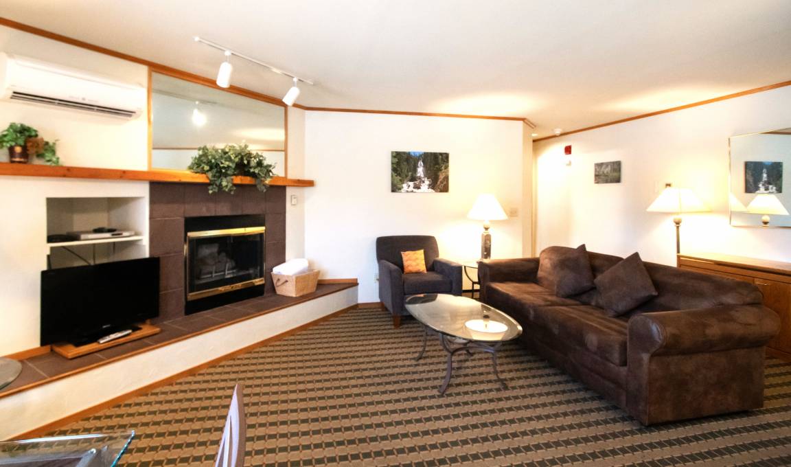 Condo ∙ 1 Bedroom ∙ 4 Guests - Steamboat Springs, CO