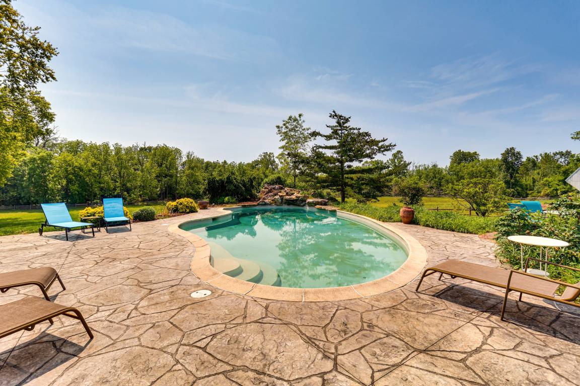 408 M² House ∙ 4 Bedrooms ∙ 9 Guests - Reading, PA