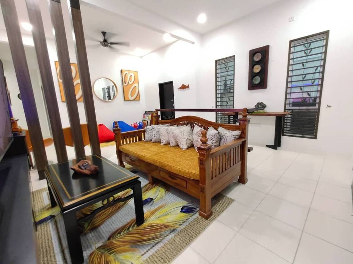 139 M² House ∙ 4 Bedrooms ∙ 15 Guests - Port Dickson