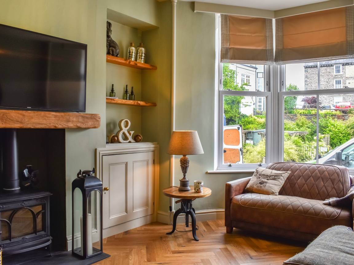Cottage ∙ 3 Bedrooms ∙ 6 Guests - Bowness-on-Windermere