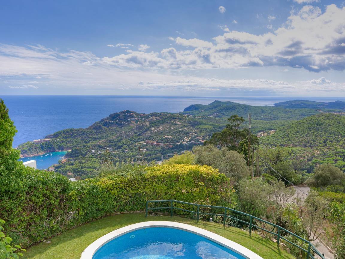 140 M² House ∙ 4 Bedrooms ∙ 8 Guests - Sa Riera