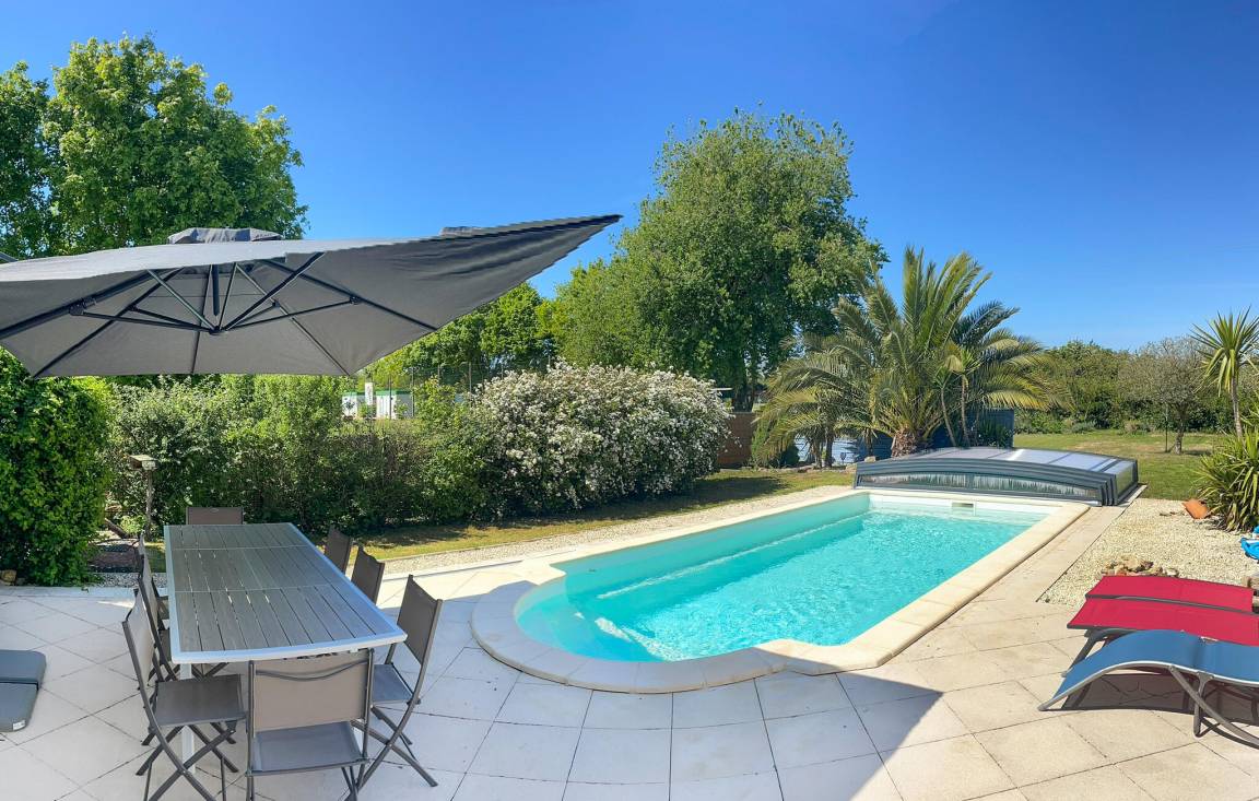 170 M² Casa ∙ 4 Habitaciones ∙ 8 Huéspedes - Luçon