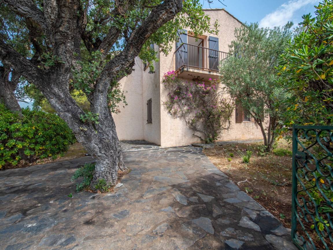140 M² Villa ∙ 4 Slaapkamers ∙ 8 Gasten - Cavalaire-sur-Mer