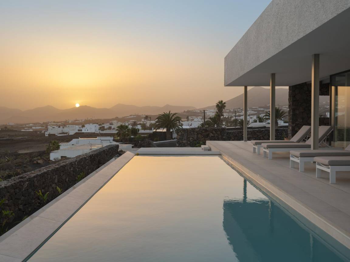 250 M² Villa ∙ 5 Schlafzimmer ∙ 10 Gäste - Puerto del Carmen