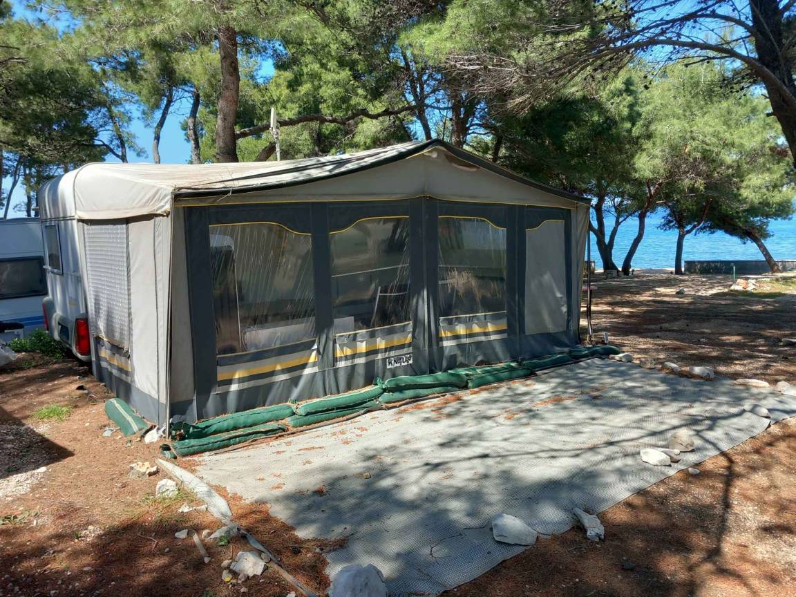 24 M² Caravan ∙ 1 Bedroom ∙ 4 Guests - Dugi Otok
