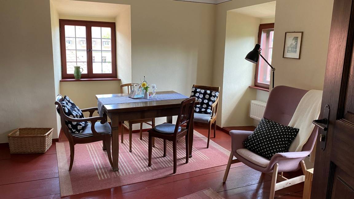 Ferienwohnung ∙ 1 Schlafzimmer ∙ 3 Gäste - Bad Neustadt an der Saale
