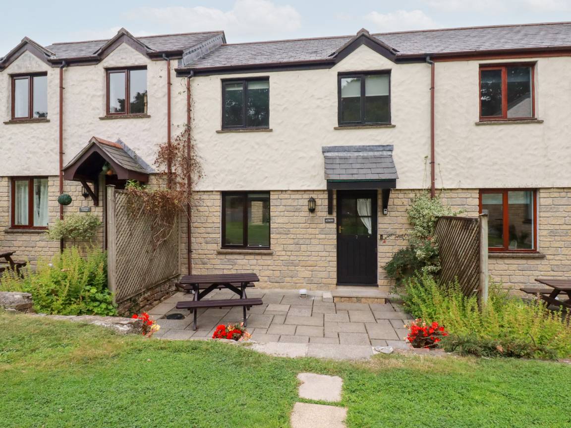 Cottage ∙ 2 Bedrooms ∙ 4 Guests - Penryn