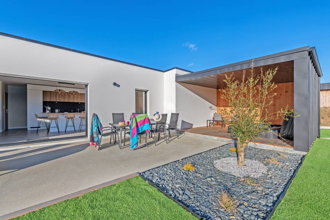 105 M² Maison De Vacances ∙ 3 Chambres ∙ 6 Personnes - Plouescat