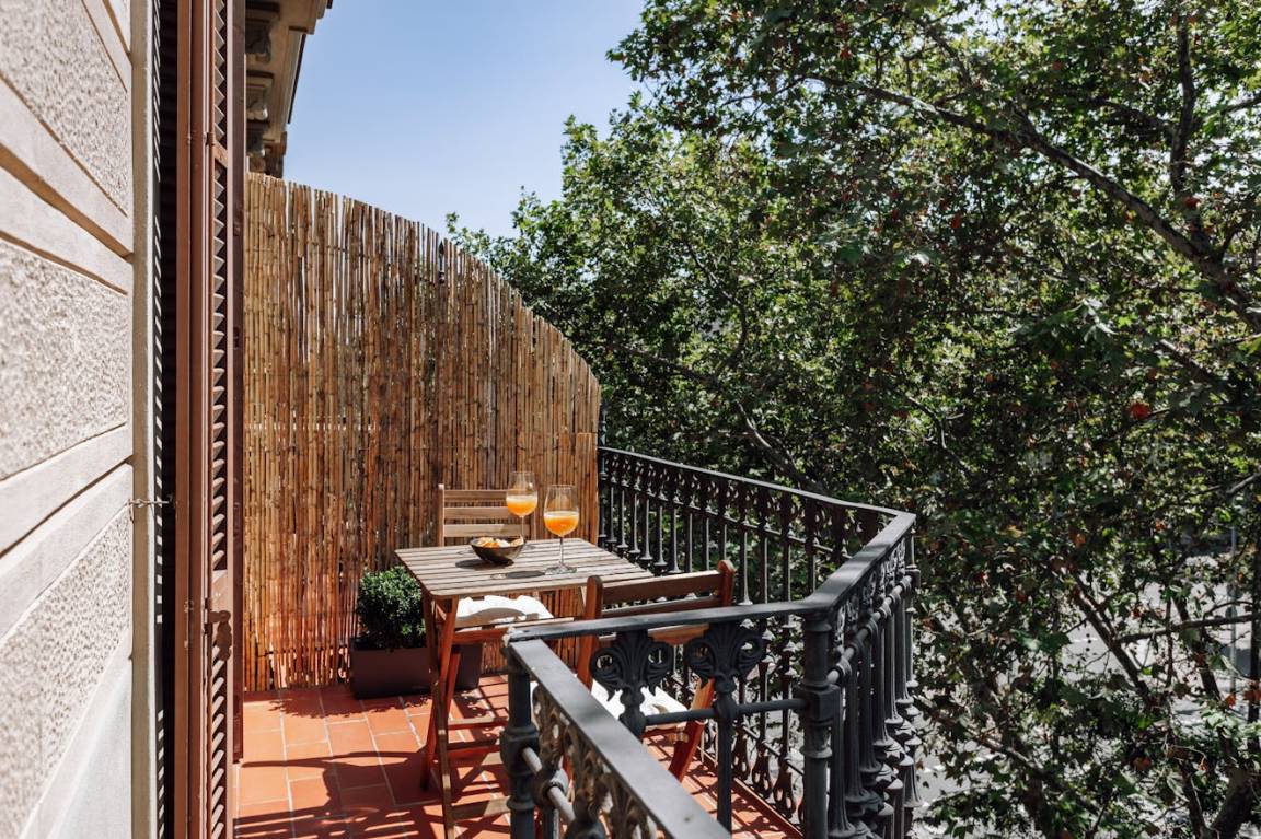110 M² Apartamento ∙ 3 Habitaciones ∙ 5 Huéspedes - Alella
