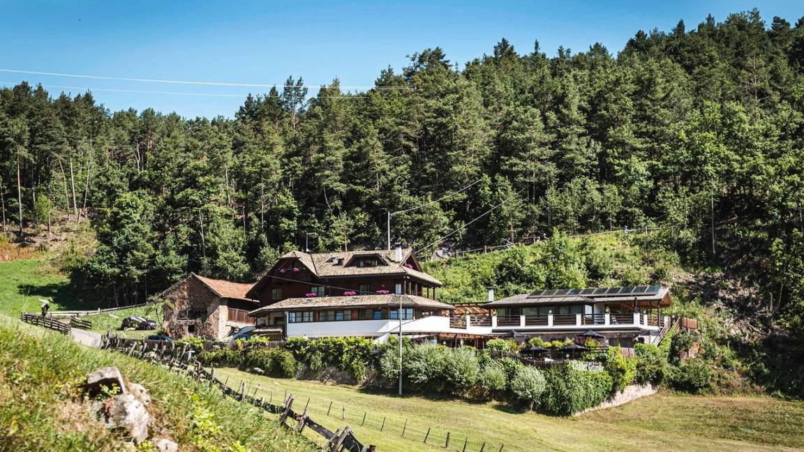 700 M² House ∙ 8 Bedrooms ∙ 24 Guests - Bolzano
