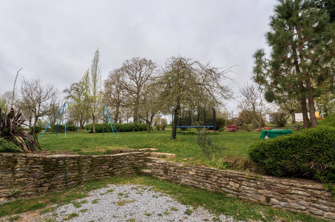 111 M² Casa ∙ 4 Habitaciones ∙ 10 Huéspedes - Josselin