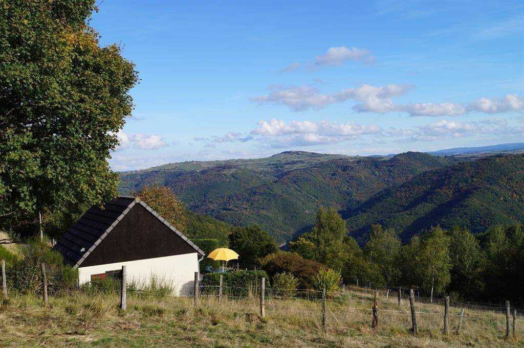 38 M² Chalet ∙ 1 Chambre ∙ 4 Personnes - Cantal