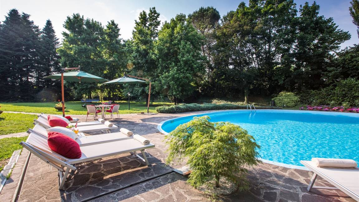 298 M² Villa ∙ 4 Camere Da Letto ∙ 10 Ospiti - Cambiago