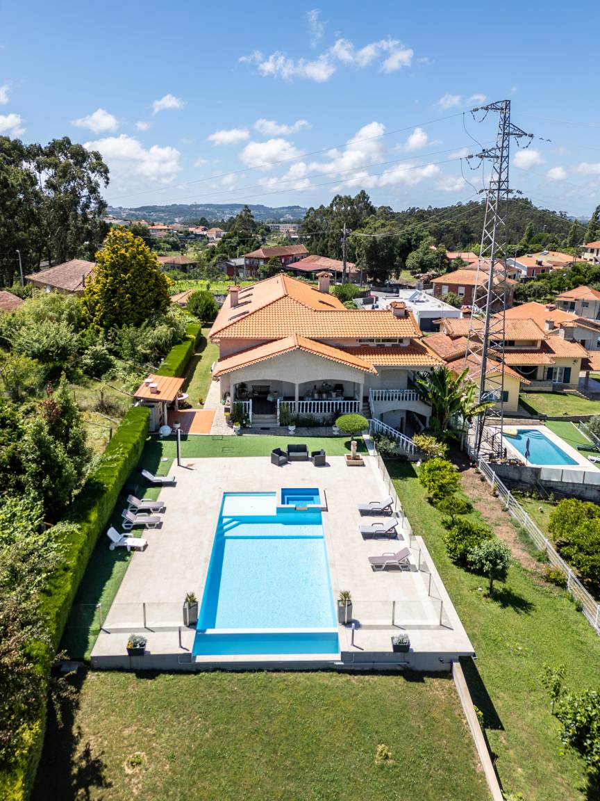 2600 M² Vivenda ∙ 4 Quartos ∙ 9 Hóspedes - Lourosa