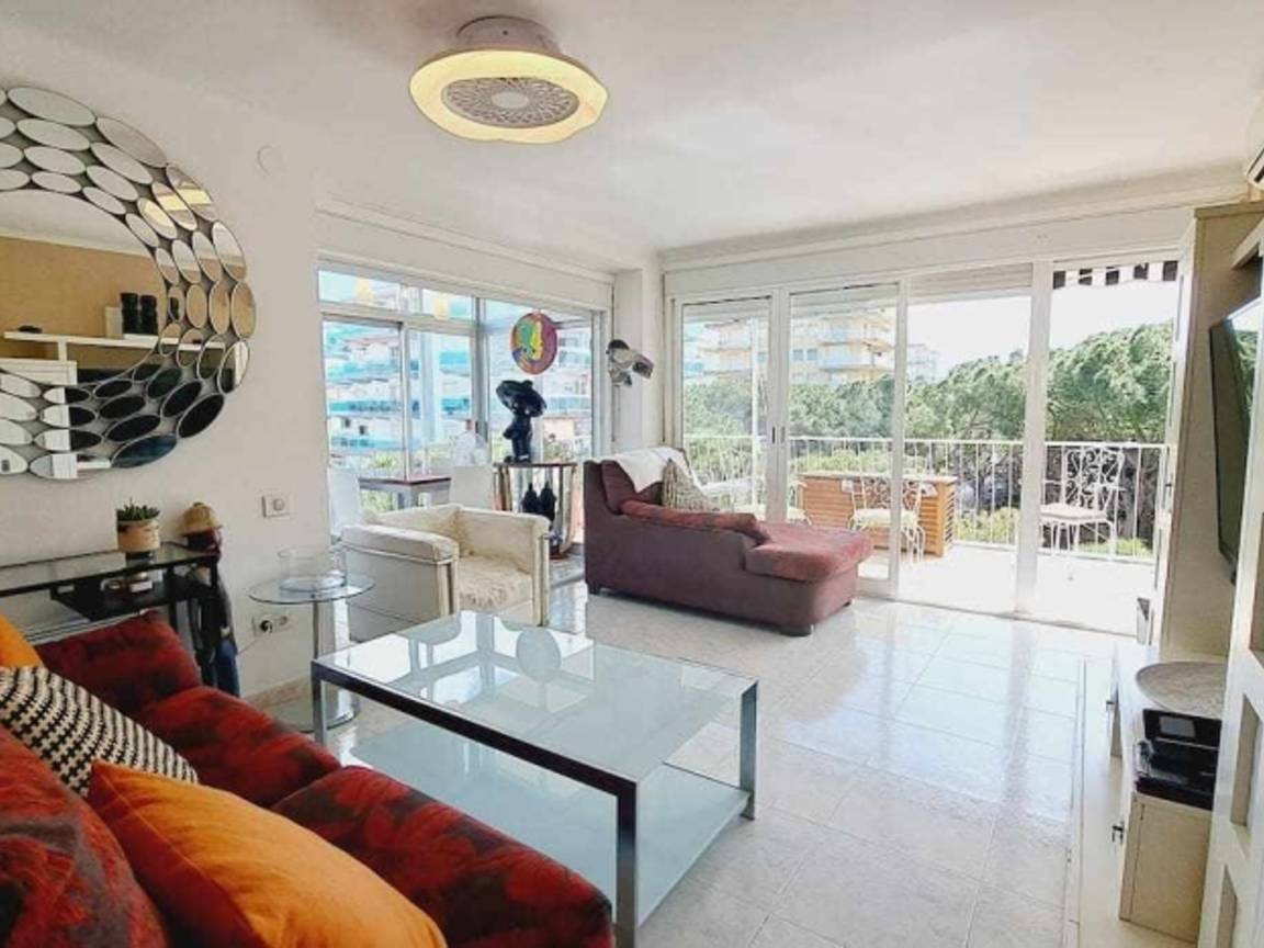 90 M² Apartamento ∙ 3 Habitaciones ∙ 5 Huéspedes - Salou