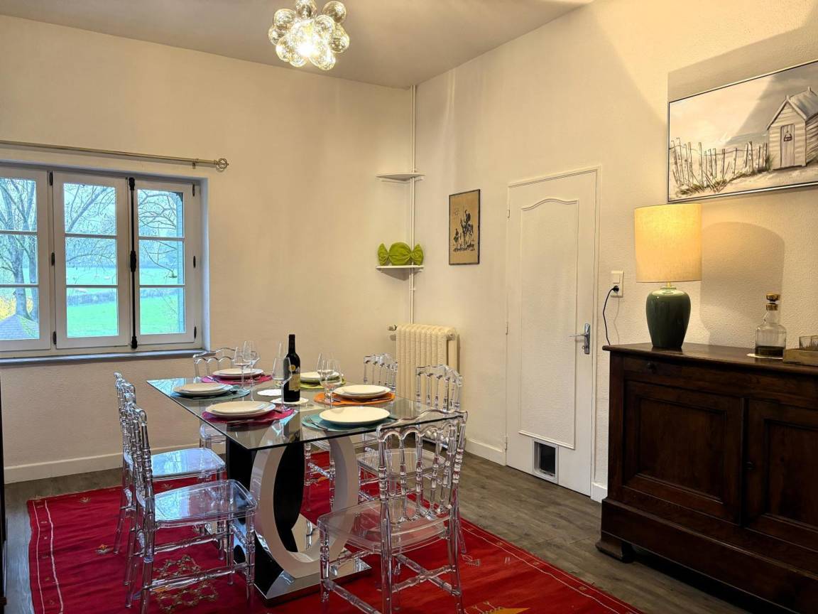 100 M² Cottage ∙ 3 Chambres ∙ 6 Personnes - Auvergne