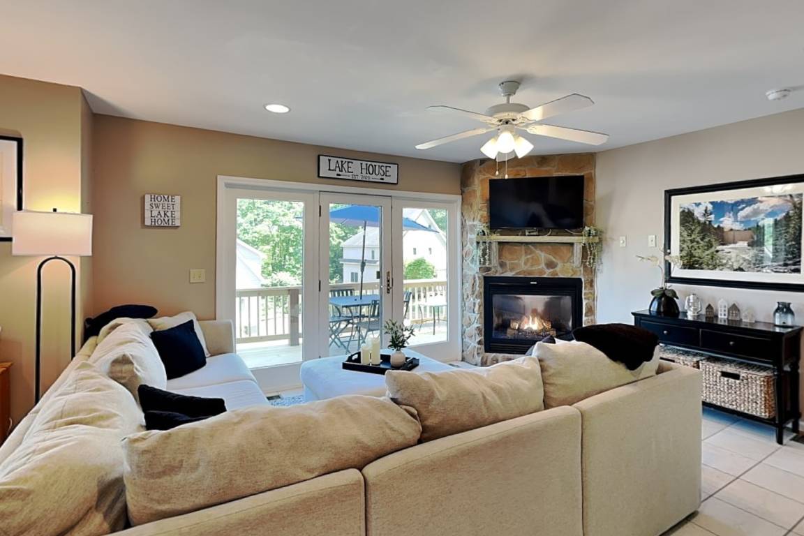 297 M² House ∙ 4 Bedrooms ∙ 12 Guests - Oakland, MD