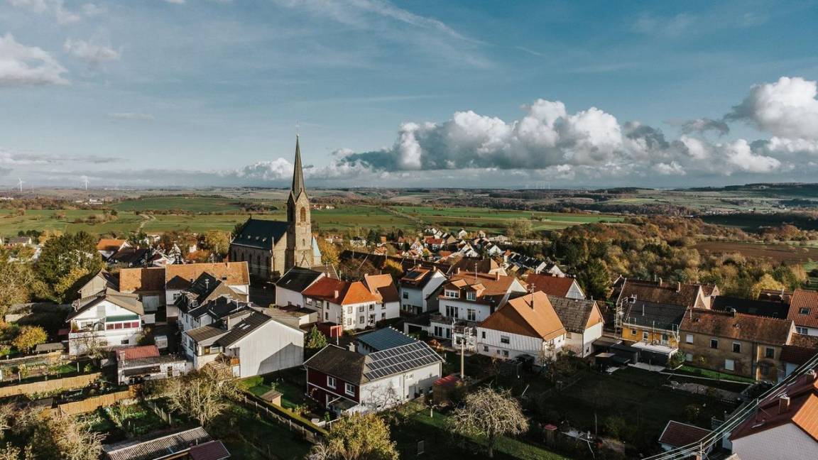 70 M² Ferienwohnung ∙ 1 Schlafzimmer ∙ 4 Gäste - Blieskastel