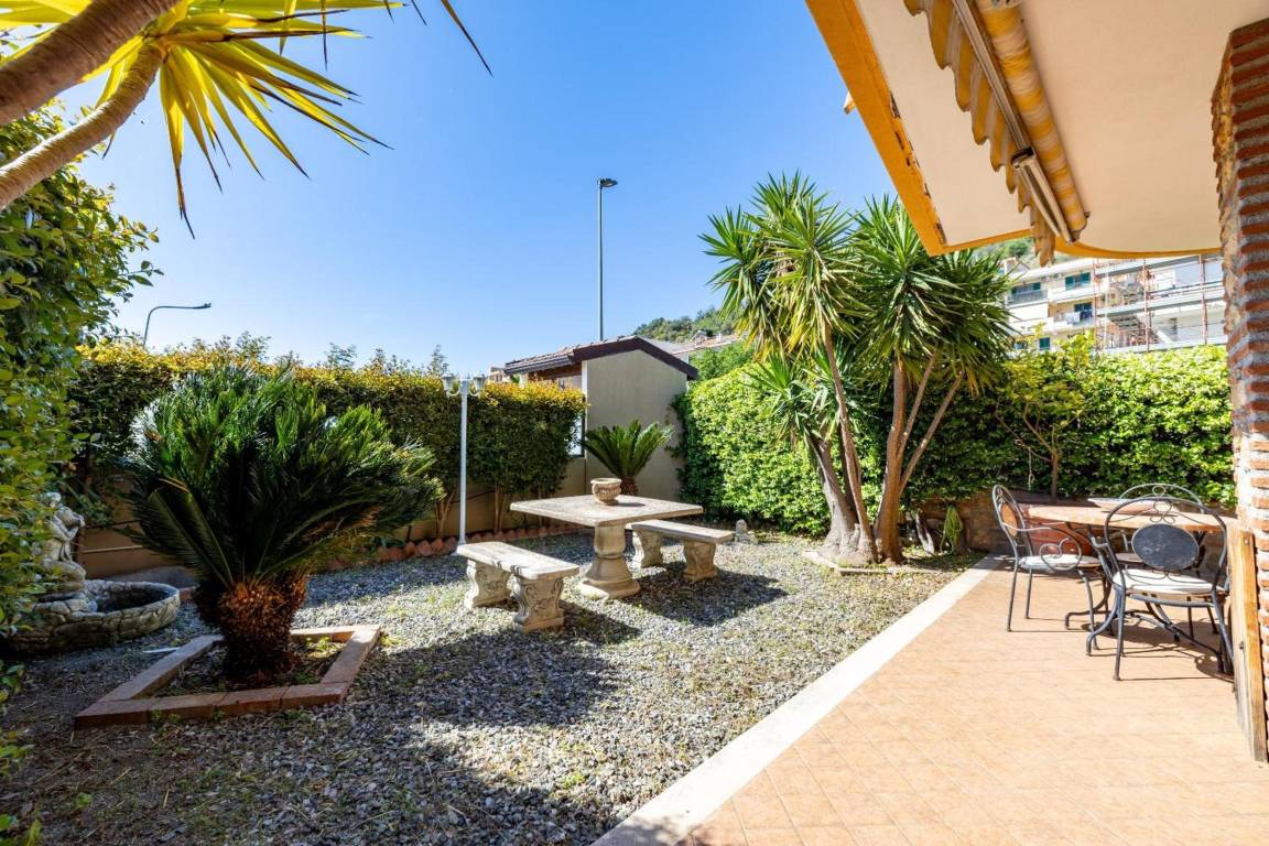 210 M² Villa Vacanza ∙ 4 Camere Da Letto ∙ 8 Ospiti - Nizza di Sicilia