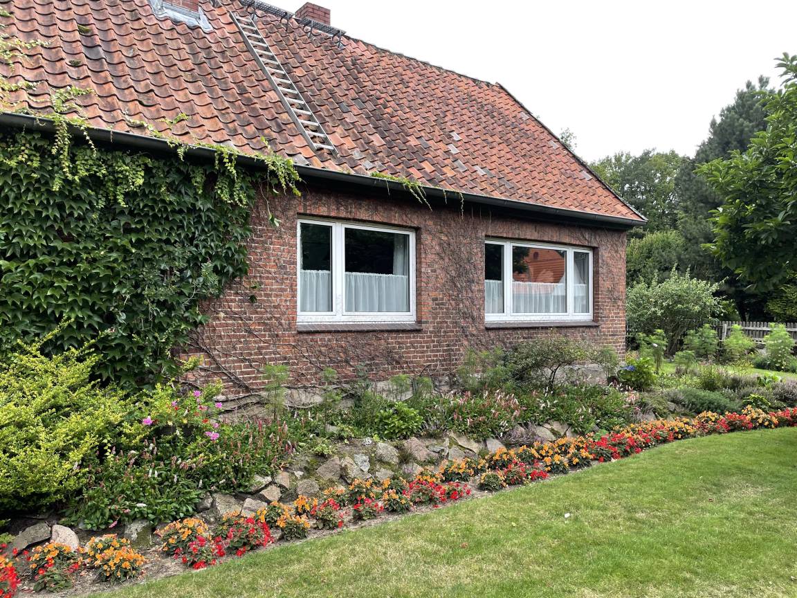 100 M² Ferienhaus ∙ 2 Schlafzimmer ∙ 6 Gäste - Egestorf