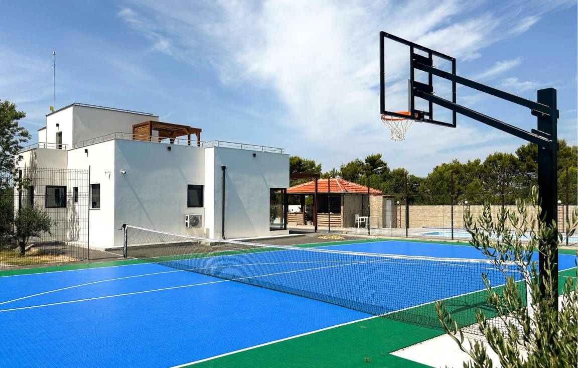205 M² Ferienhaus ∙ 5 Schlafzimmer ∙ 12 Gäste - Biograd na Moru