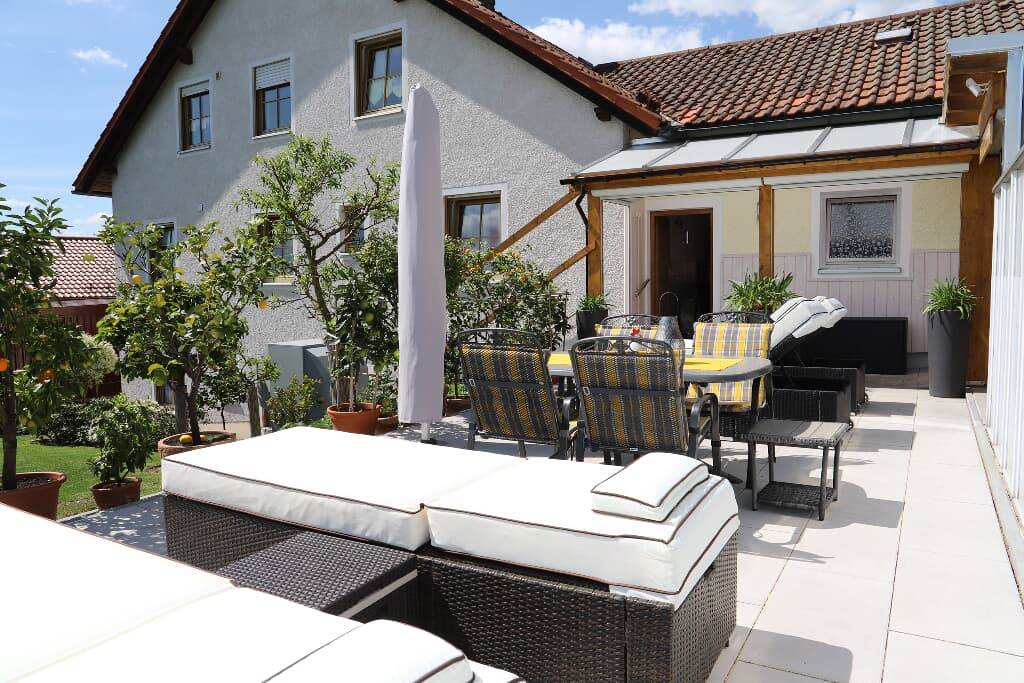 115 M² Apartment ∙ 2 Bedrooms ∙ 4 Guests - Mitterteich