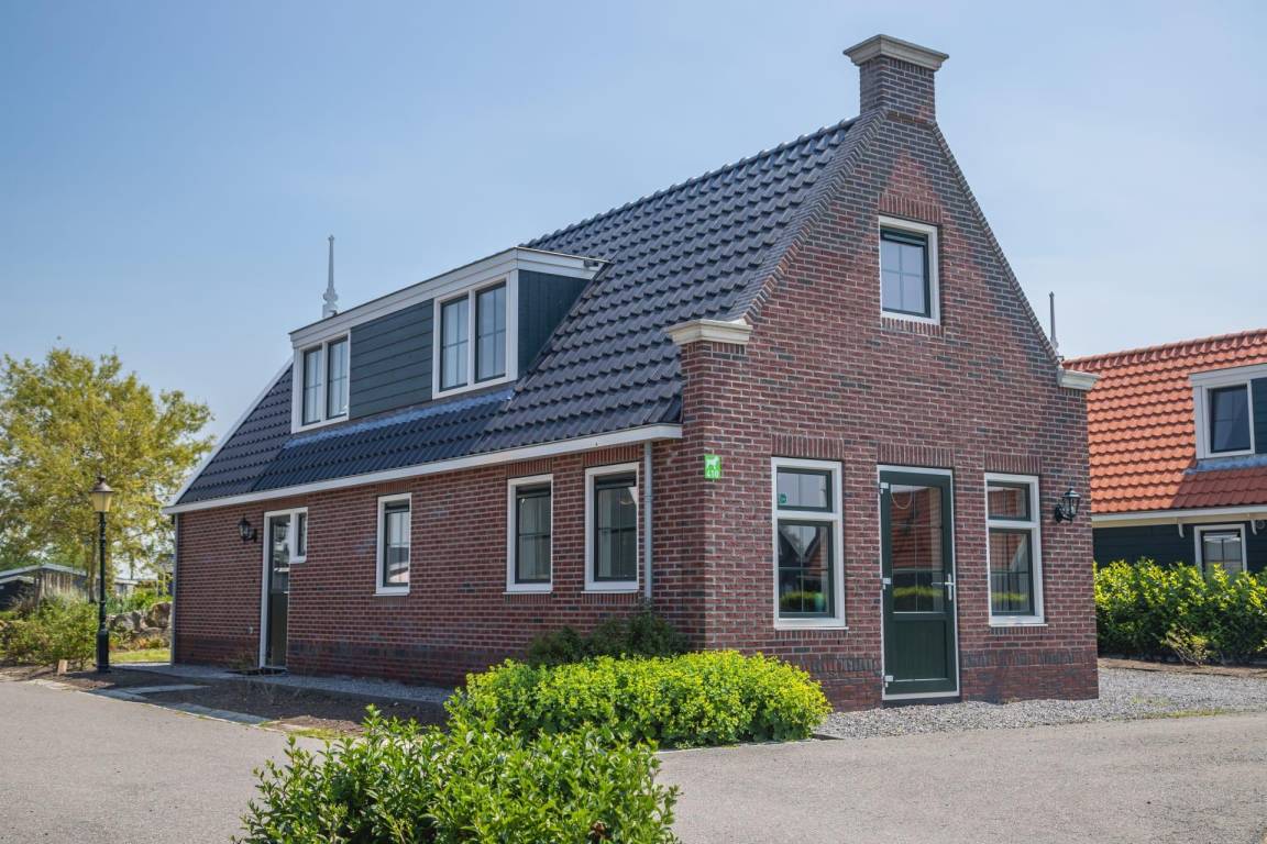 Bungalow ∙ 3 Slaapkamers ∙ 6 Gasten - Uitgeest