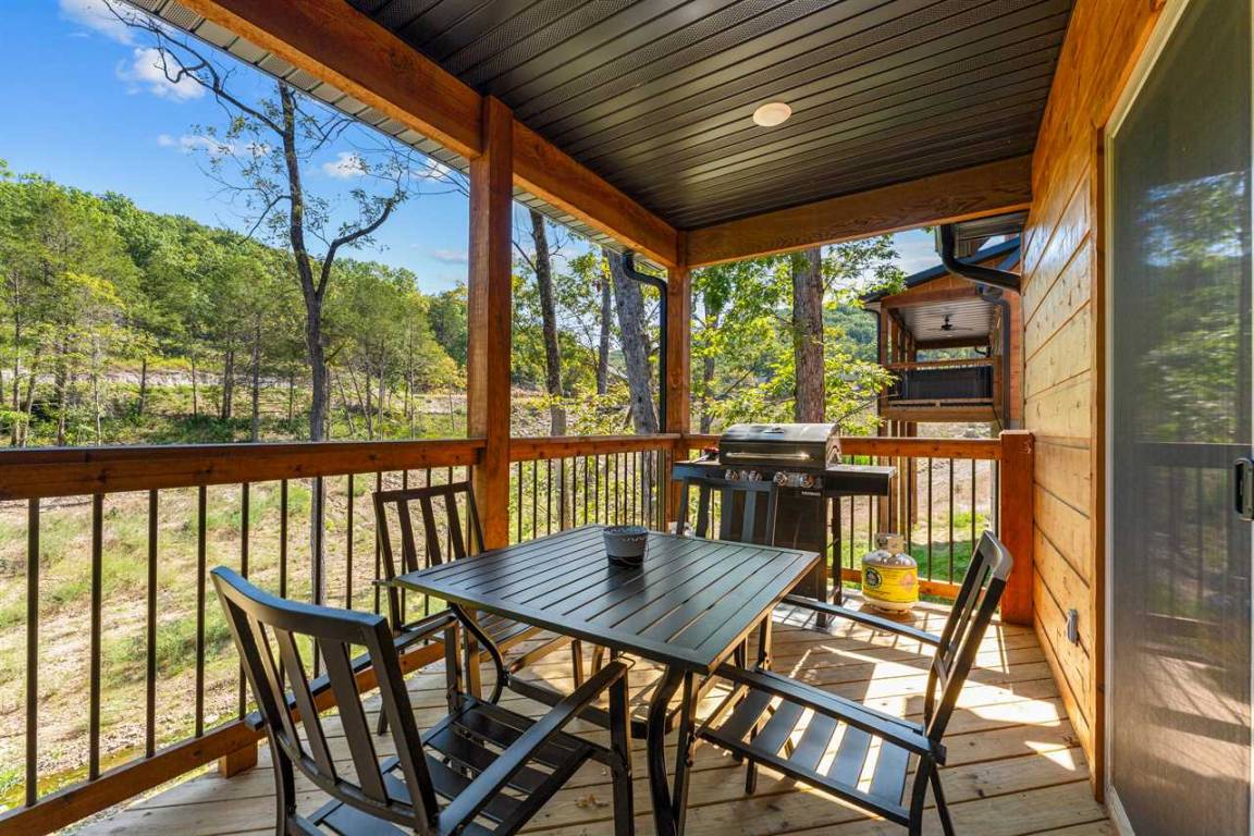 Cabin ∙ 2 Bedrooms ∙ 6 Guests - Ridgedale, MO