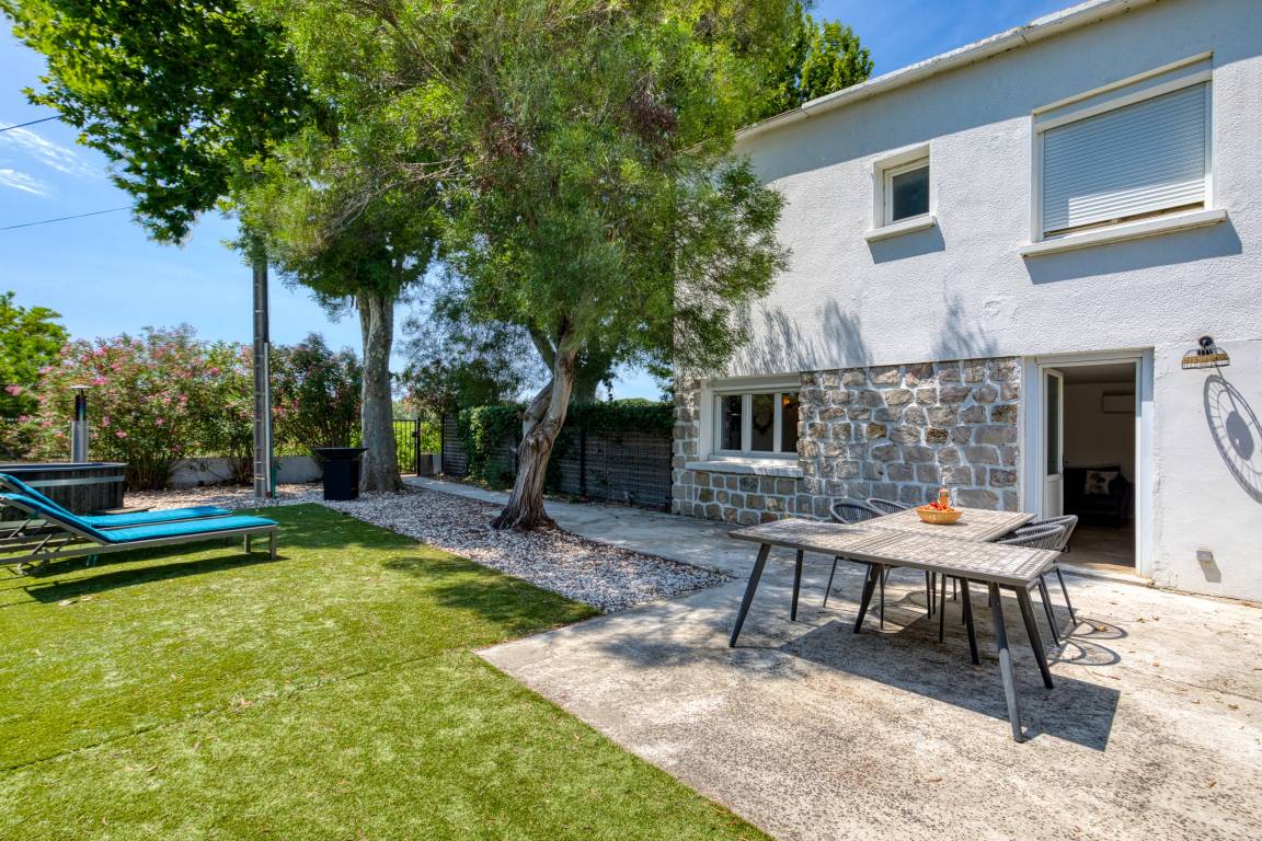 40 M² Studio ∙ 2 Personnes - Vauvert