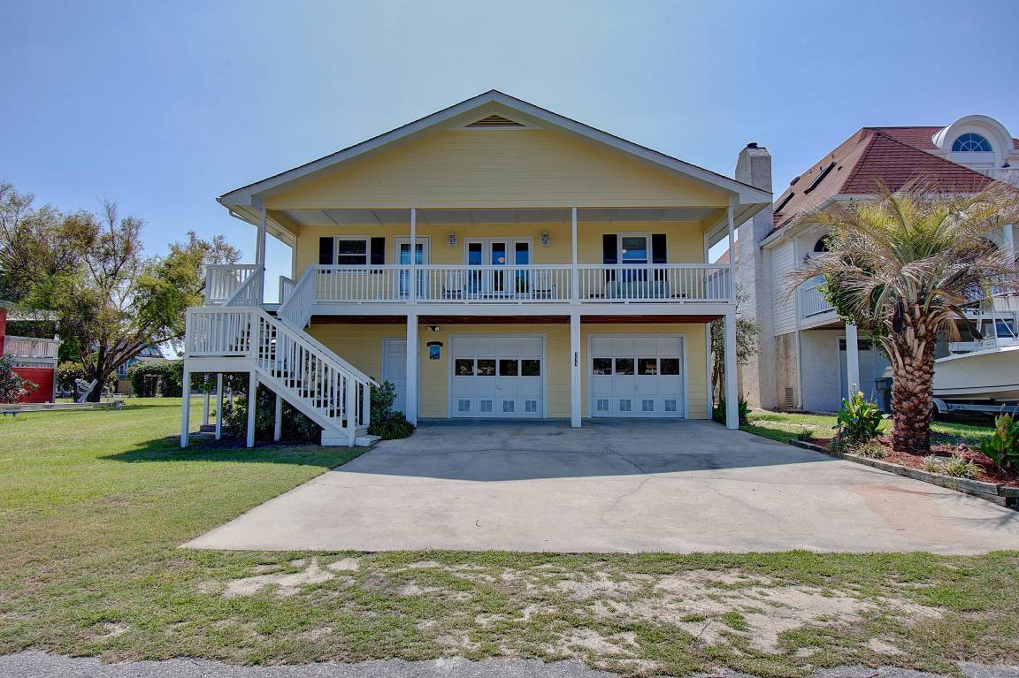House ∙ 3 Bedrooms ∙ 8 Guests - Holden Beach, NC
