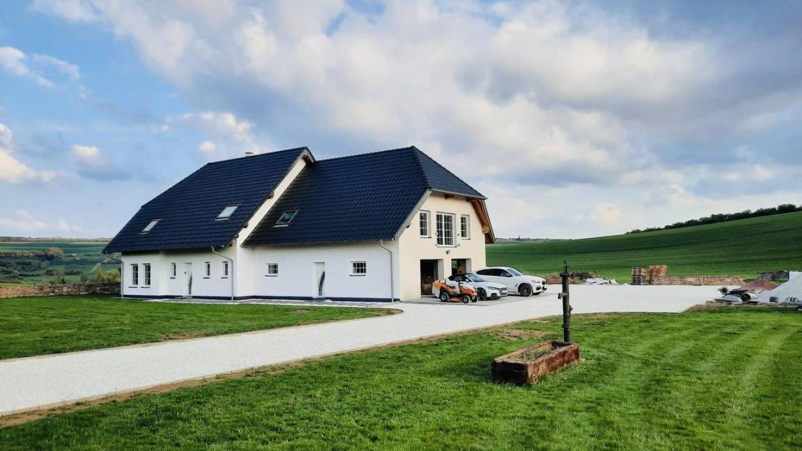 70 M² Ferienwohnung ∙ 1 Schlafzimmer ∙ 4 Gäste - Saarlouis