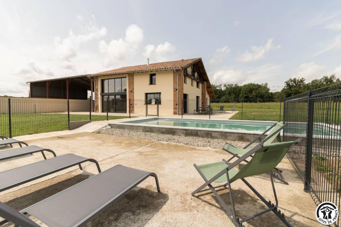 190 M² Gîte ∙ 4 Chambres ∙ 10 Personnes - Muret