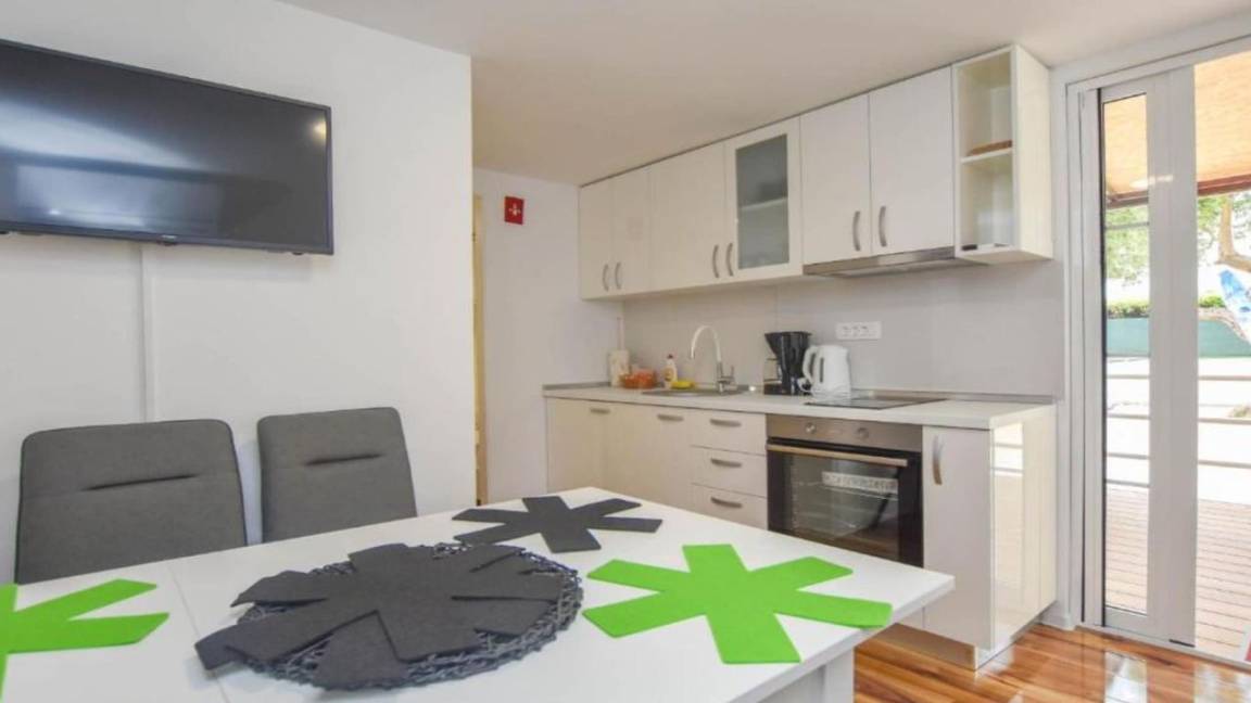 24 M² Ferienwohnung ∙ 2 Schlafzimmer ∙ 4 Gäste - Biograd na Moru