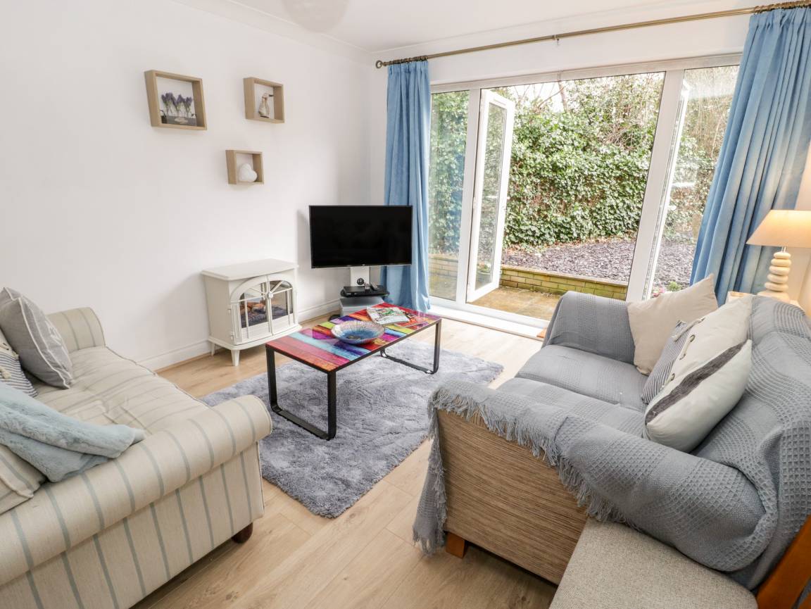 Cottage ∙ 2 Bedrooms ∙ 3 Guests - Rhos on Sea