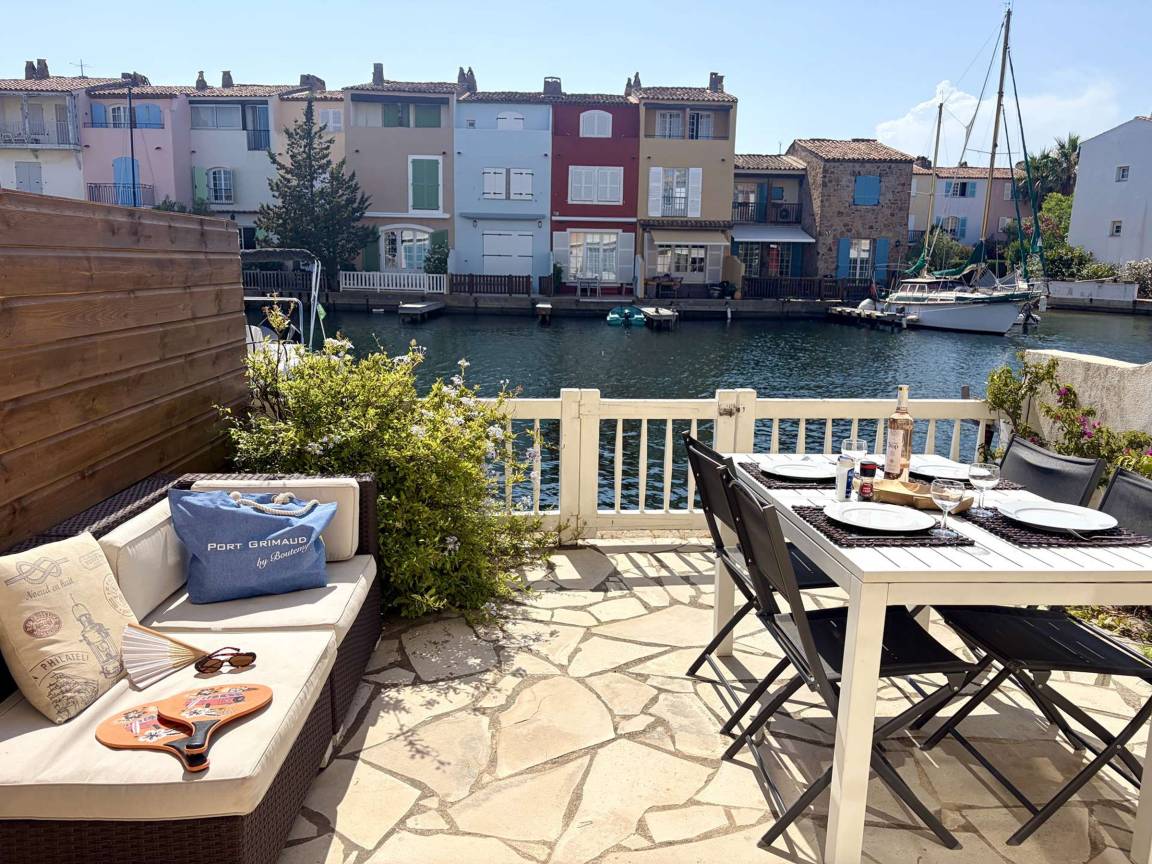 63 M² Maison De Vacances ∙ 2 Chambres ∙ 5 Personnes - Grimaud